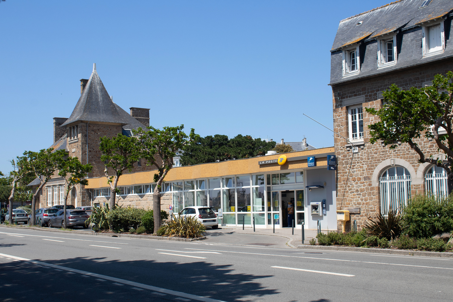 Poste centrale Saint-Malo Rocabey - Ville de Saint-Malo