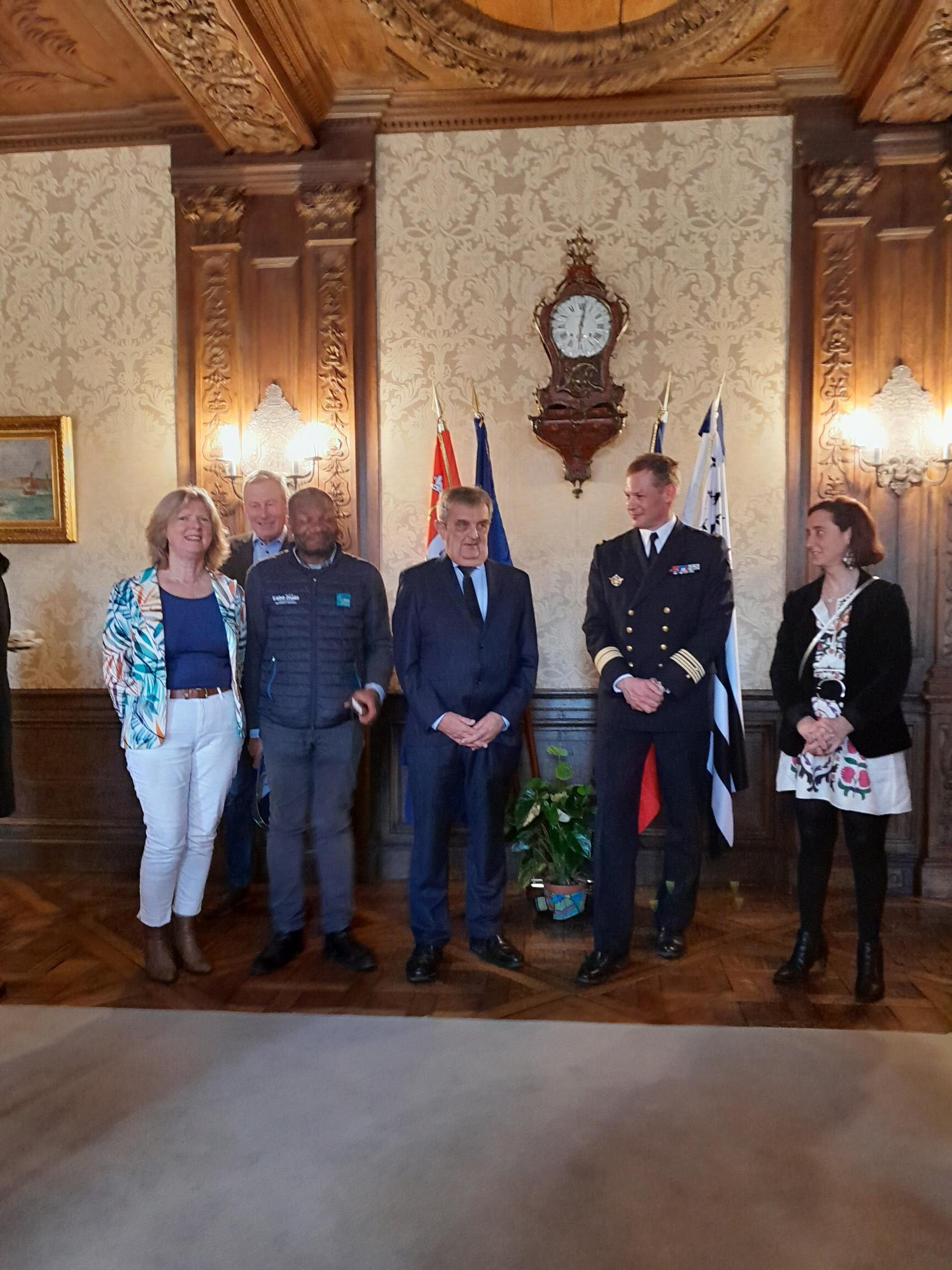 Saint-Malo fière de sa filleule, la Frégate Lafayette Surcouf - Ville ...